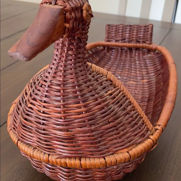 unbranded | Accents | Vintage Woven Wicker Duck Basket Wwood Bill ...